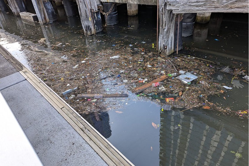 Preventing litter entering Victoria Harbour from the Yarra River